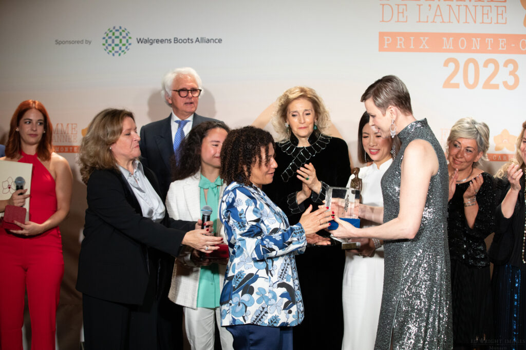 S.A.S. LA PRINCIPESSA CHARLENE CONSEGNA IL PRIX MONTE-CARLO FEMME DE L ...